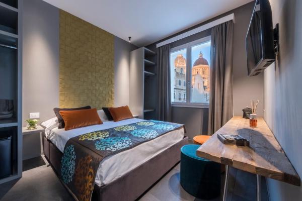 Slo Design House - Petrosino