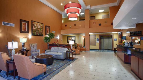 Best Western Plus Fresno Inn - Fresno County, CA