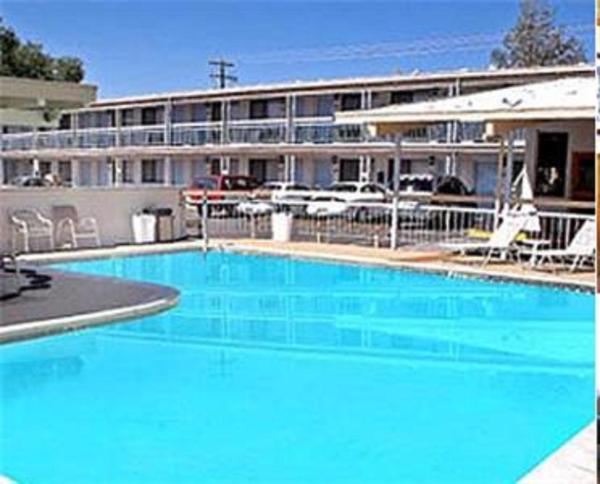 Winnemucca Holiday Motel - Winnemucca, NV
