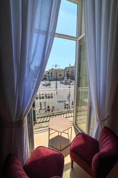 The Dante House By House In Naples - Pozzuoli