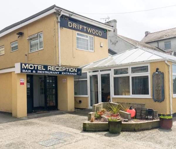 The Beach Motel - Holyhead