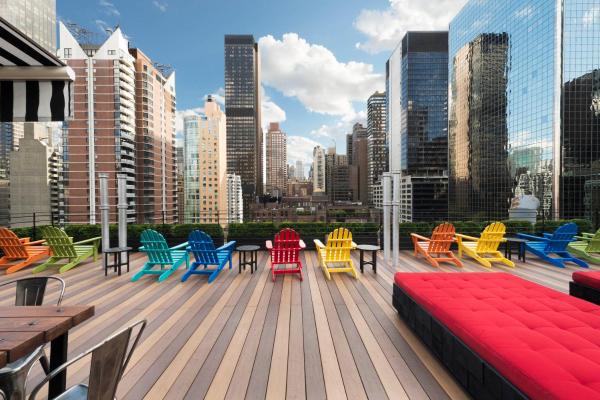 Pod 51 - Manhattan, NY