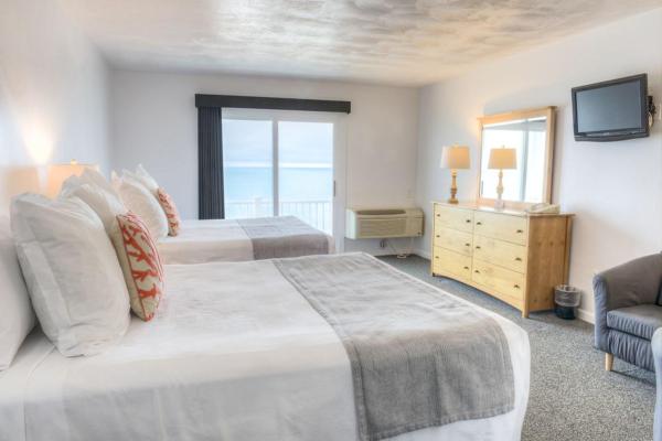 The Three Seasons Resort - Dennis, MA