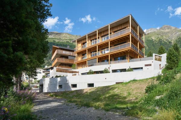 Alpine Lodge Chesa A La Punt - Samedan