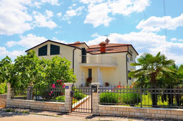 Apartments Sv. Pelegrin - Umag