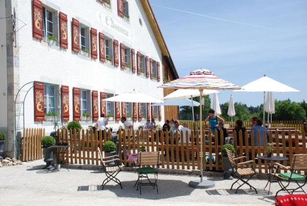 Auberge De L'assesseur - Mont-soleil - Neuenburg