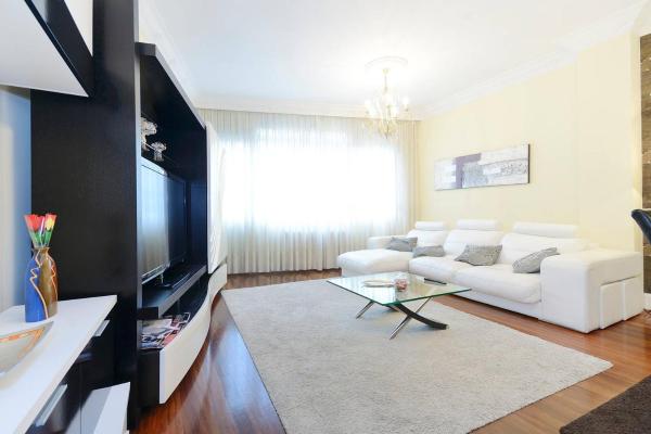Apartamento Frente Al Guggenheim Con Wifi Y Parking Privado Gratis - Bilbao