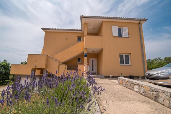 Apartments Sanjin - Veglia