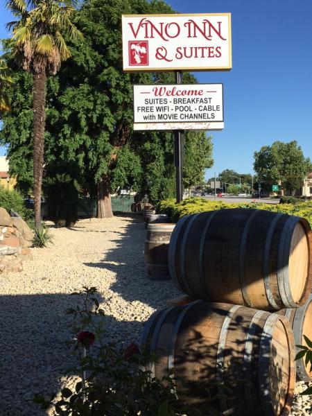 Vino Inn & Suites - Atascadero, CA