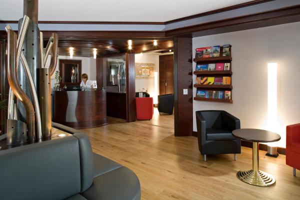 Cottage Logis Hôtel - Restaurant - Thionville