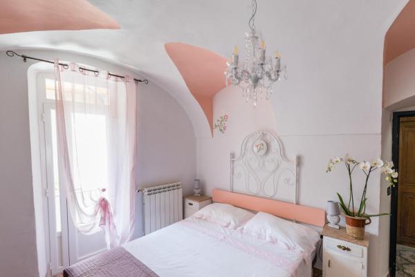 Dussaiga - Camera Delle Rose - Bordighera