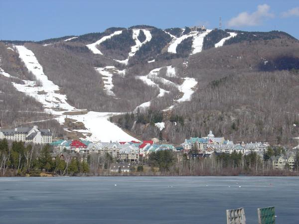 Royal Tremblant - Ski / Golf / Relaxation Located On La Bete Golf Course - Mont-Tremblant