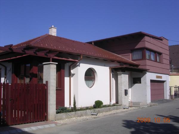 Besenyei Apartman - Węgry