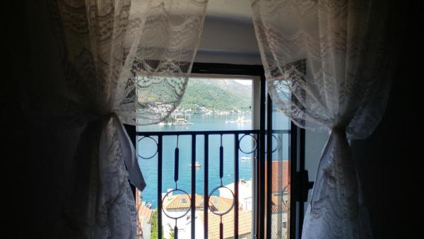 Bellavistazmukic Guesthouse - Kotor