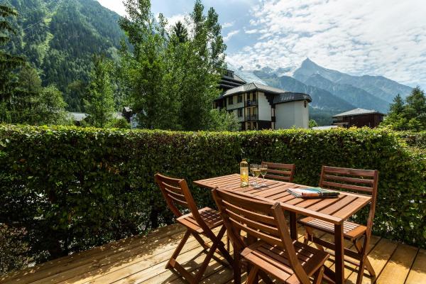 Apartment Jonquille Terrasse Centre Chamonix Mont Blanc - Chamonix-Mont-Blanc