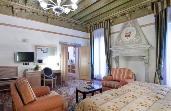Foscari Palace - Venice
