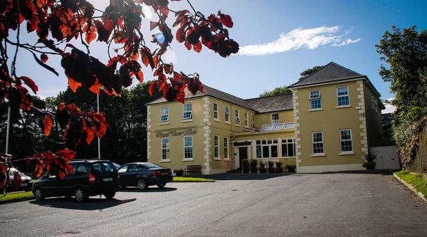 Round Tower Hotel - Youghal
