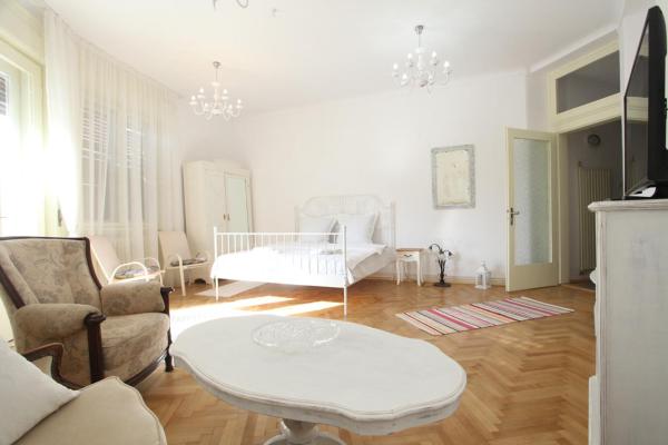 White Opera By Nux - Cluj-Napoca