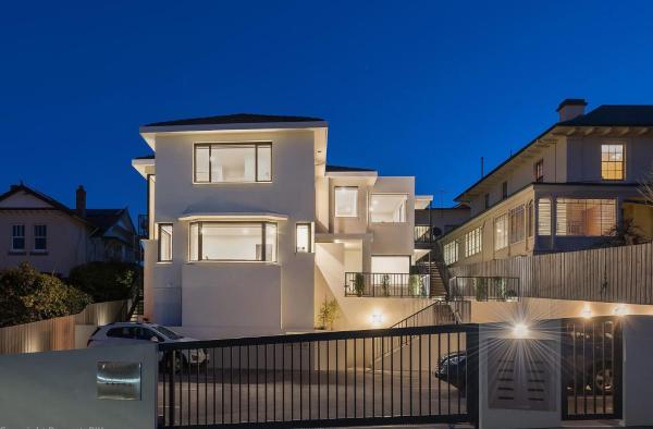 110 Hampden Apartments - Hobart