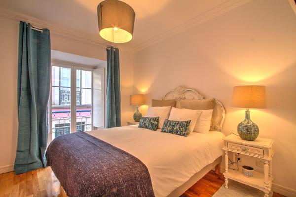 Heart Of Bairro Alto-live Like A Local - Lisszabon