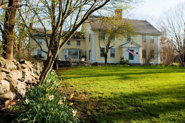 Stonecroft Country Inn - Mystic, CT