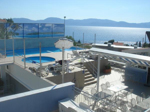 Aparthotel Pecic - Gradac, Croatia