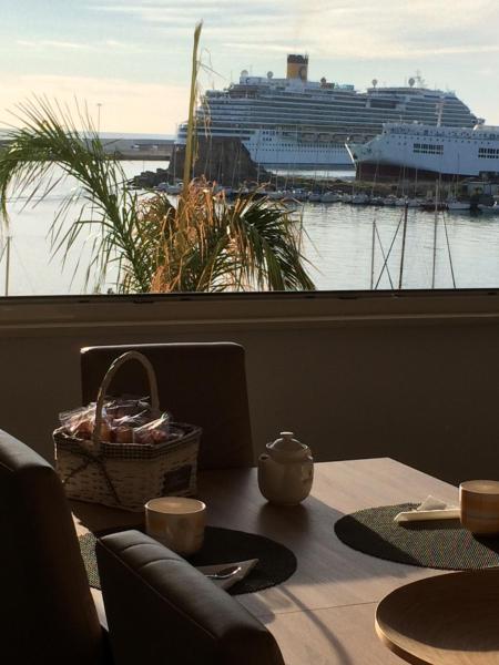 Tourist Apartment-la Casa Del Porto- Alloggio Turistico - Civitavecchia