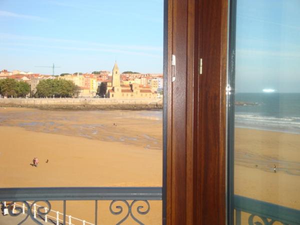 Vivienda Gijón Primera Linea De Playa - Asturias