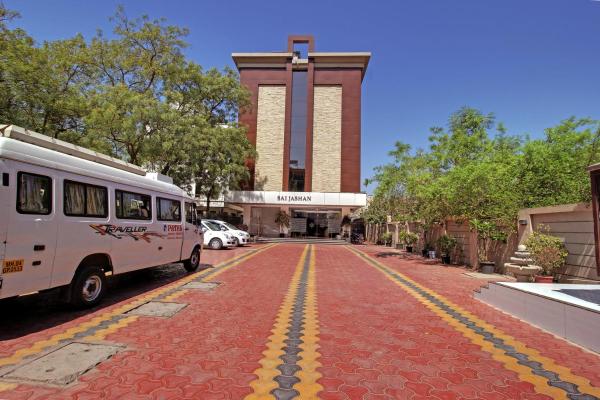 Hotel Sai Jashan Shirdi - Where Blessings & Comfort Meet - Shirdi