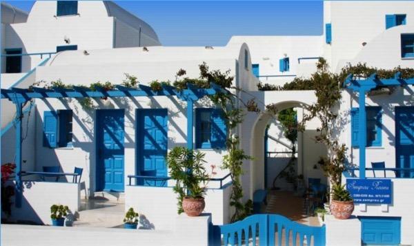 Semprou Rooms - Santorini