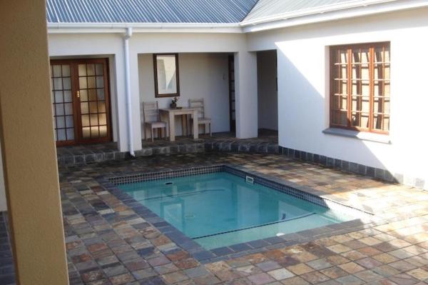 Baleia Guest Lodge - Hermanus
