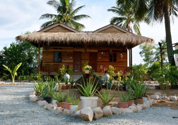 Fish Island Bungalows - Cambodia