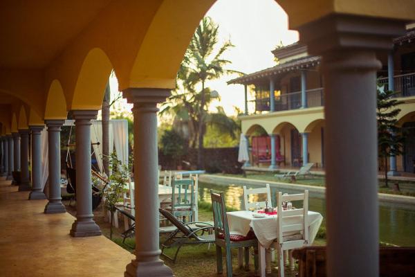Sur La Mer - Goa