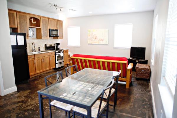 Tiki Loft 3 - Canyon Lake, TX