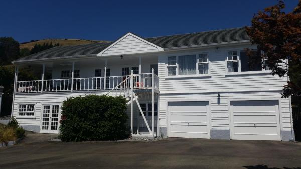 The Whitehouse Of Marybank - New Zealand