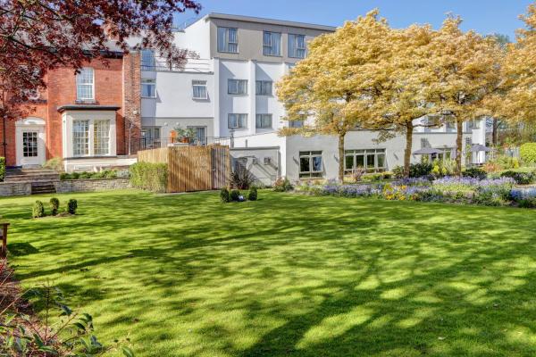 Best Western Plus Pinewood Manchester Airport-wilmslow Hotel - Cheadle