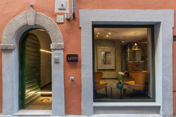 Navona Essence Hotel - Rome
