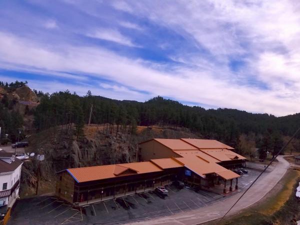 Rushmore Express & Suites - Hill City, SD