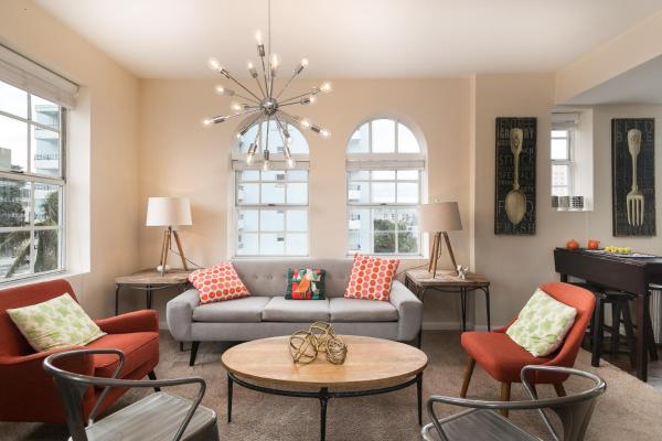 2 Bedroom 2 Bath Apartment On 7 Th Collins Ave - Fisher Island, FL