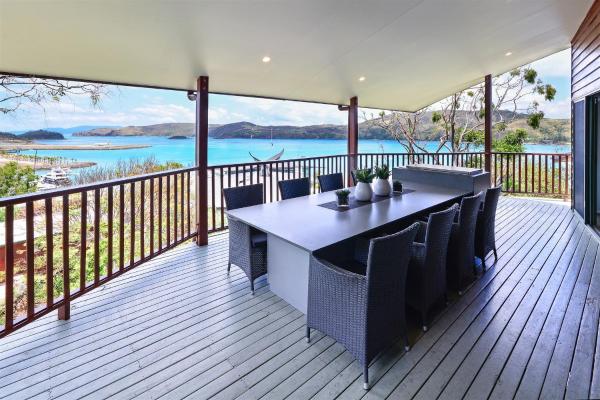 Casuarina Cove Apartments - Hamilton Island