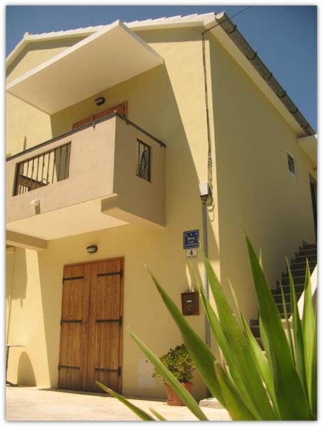 Bubi Hvar Apartments 1 - Brač