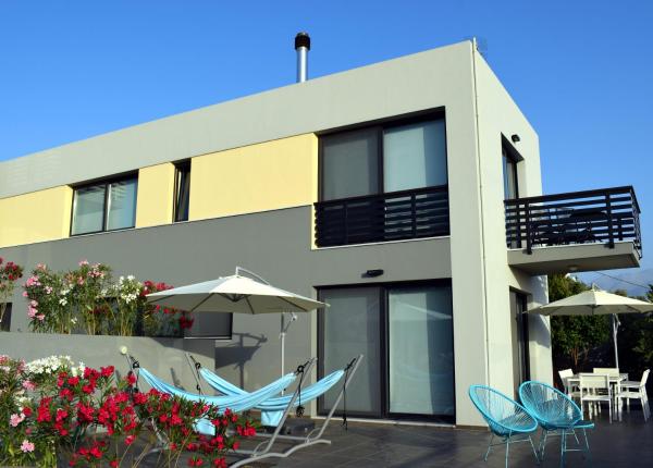 ΜElpo's House - Greece