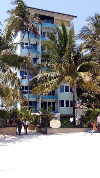 Sunny Beachfront Studio - Mombasa