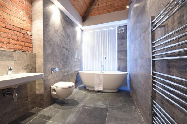 Stunning Penthouse Slps 20 (38 A4) - Bolton