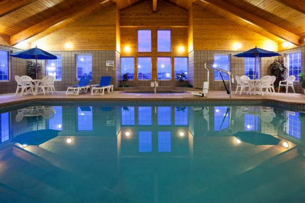 Paynesville Inn & Suites - Minnesota