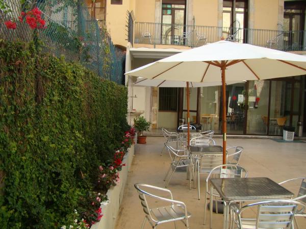 Hostal La Terrassa - Catalonia