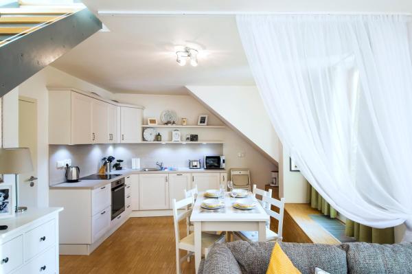 Modern Apartment Charvatova - Praha