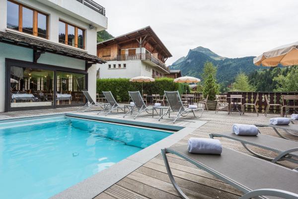 Hotel Le Petit Dru - La Baume