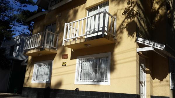 Pato Pinamar -Familiar-no Se Aceptan Grupos De Jóvenes - Pinamar