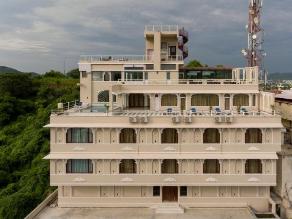 Hotel Raj Kuber - 烏代浦